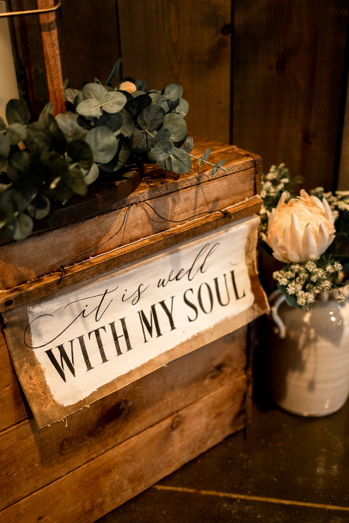 Sun Valley Barn Wedding | Davis + Haley - lephotodesign.com