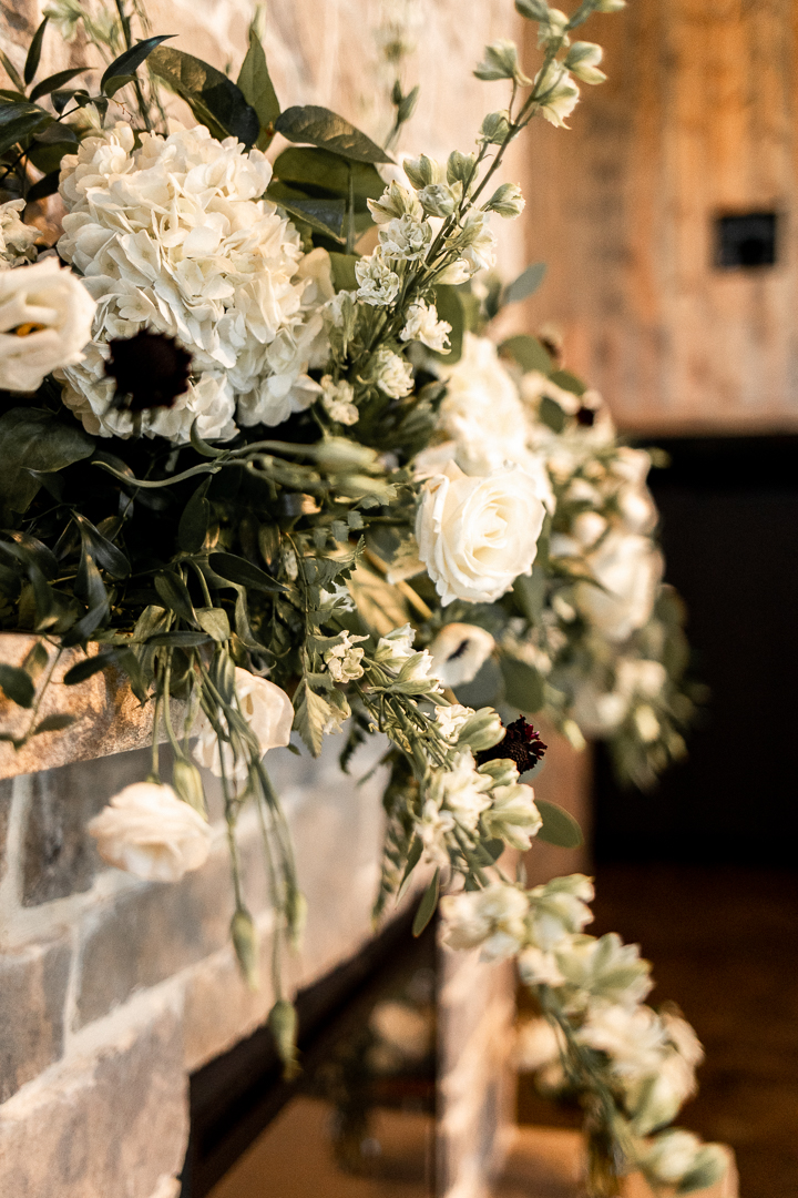 Sun Valley Barn Wedding | Davis + Haley - lephotodesign.com